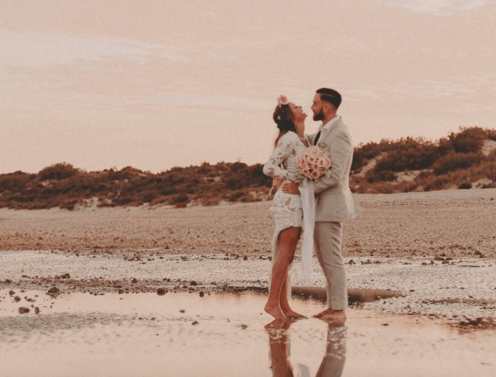 Get a free printable wedding planning checklist here