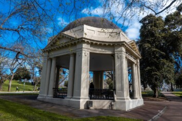 Lady Janet Clarke Rotunda - Queen Victoria Gardens | Easy Weddings ...