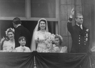 The Queen celebrates 65 years of marriage | Easy Weddings