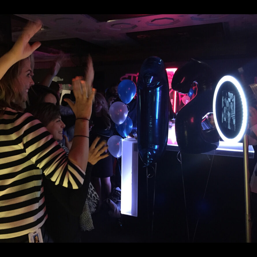 Getting animated: Photo booths with a very modern twist | Easy Weddings