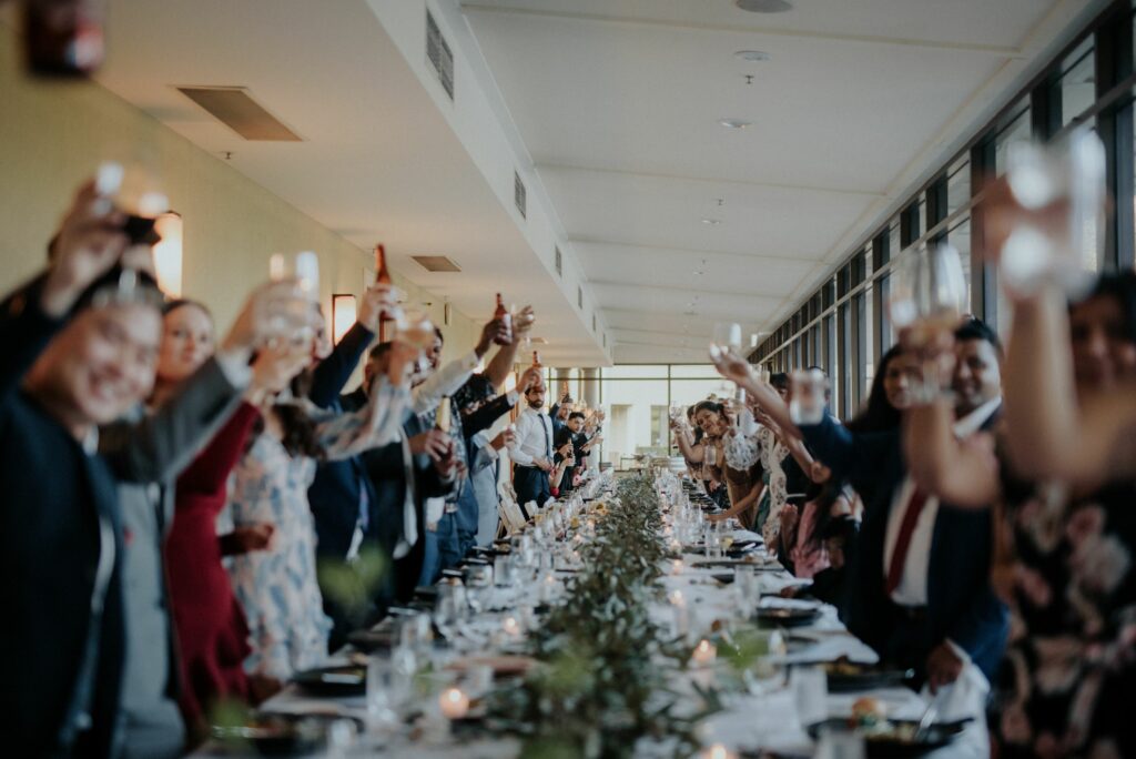 The pros and cons of cocktail vs. sit-down wedding receptions | Easy ...