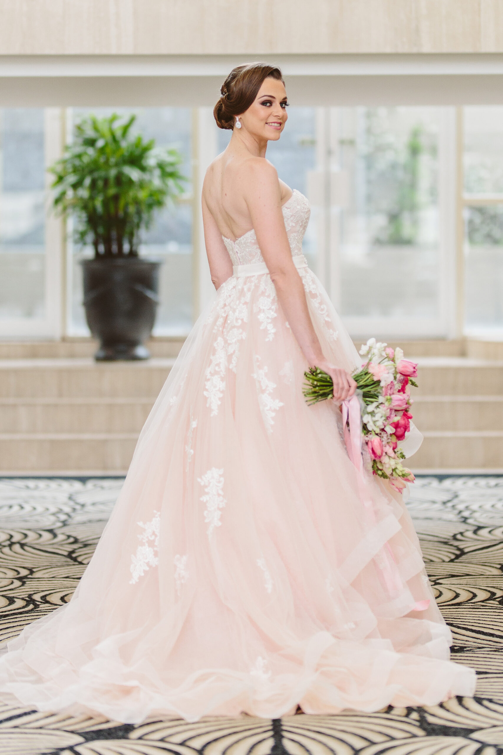 Splash of colour wedding inspiration by Piccolo Petalo Florals | Easy ...
