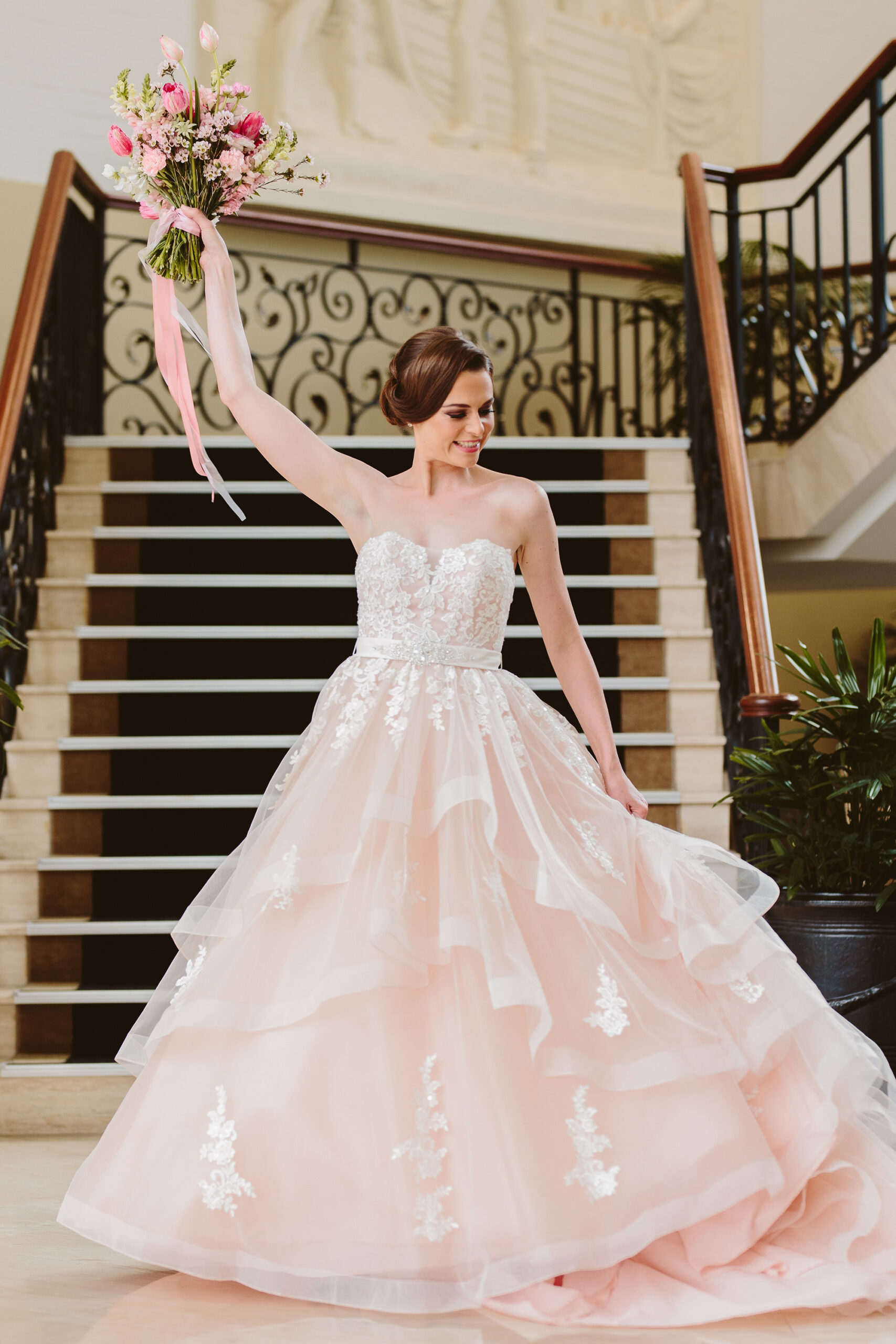 Splash of colour wedding inspiration by Piccolo Petalo Florals | Easy ...