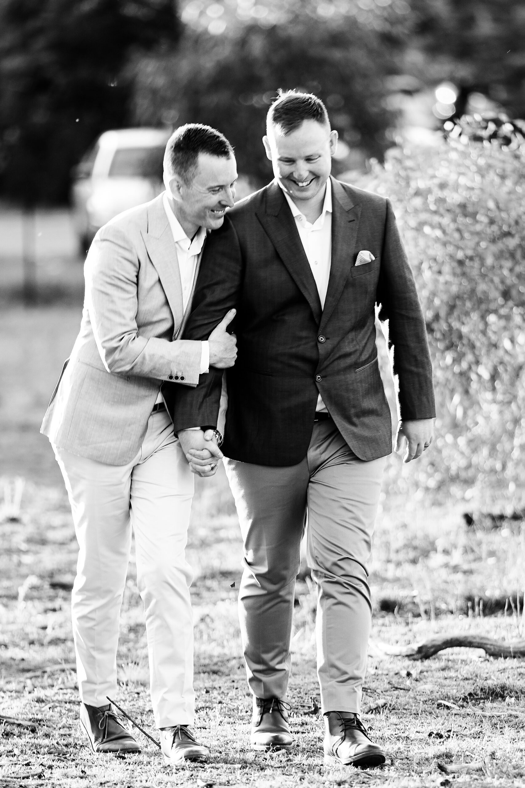 Byron and Jeremy play host at modern garden wedding in Canberra | Easy ...