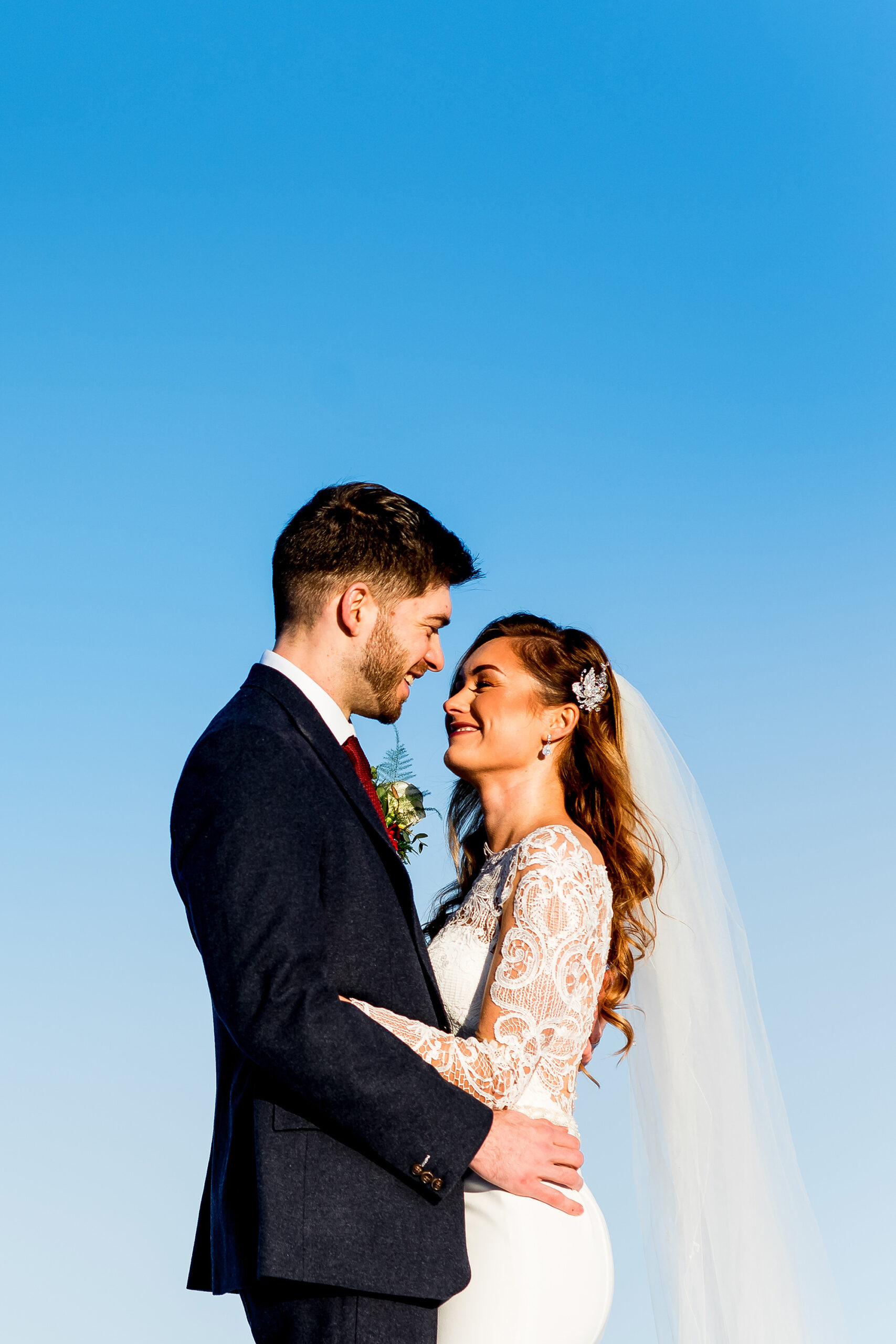 Rachel and Rich celebrate crisp winter wedding under bright blue skies ...