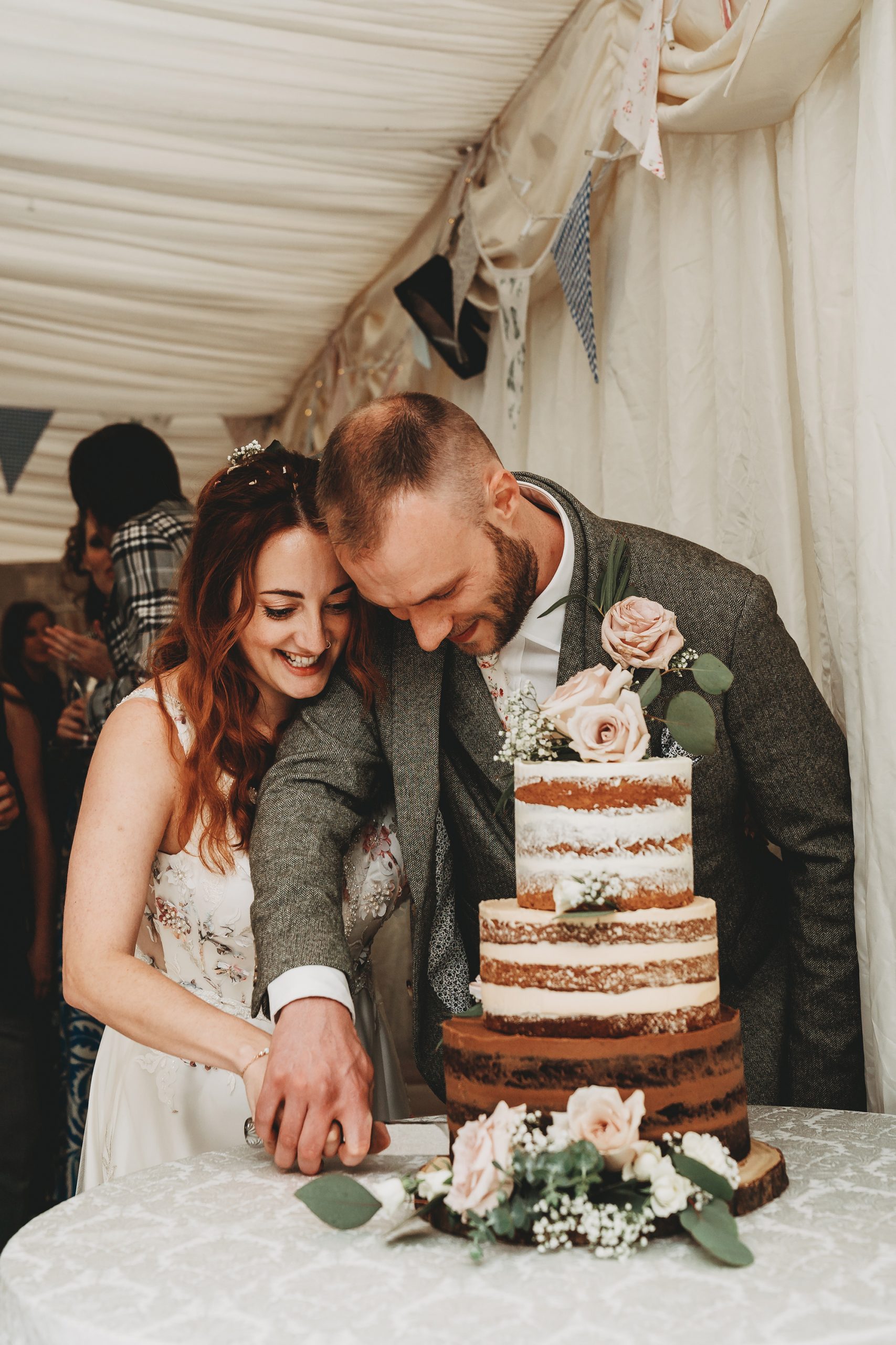 Unfussy couple Hannah and Matt opt for simple rustic wedding | Easy ...