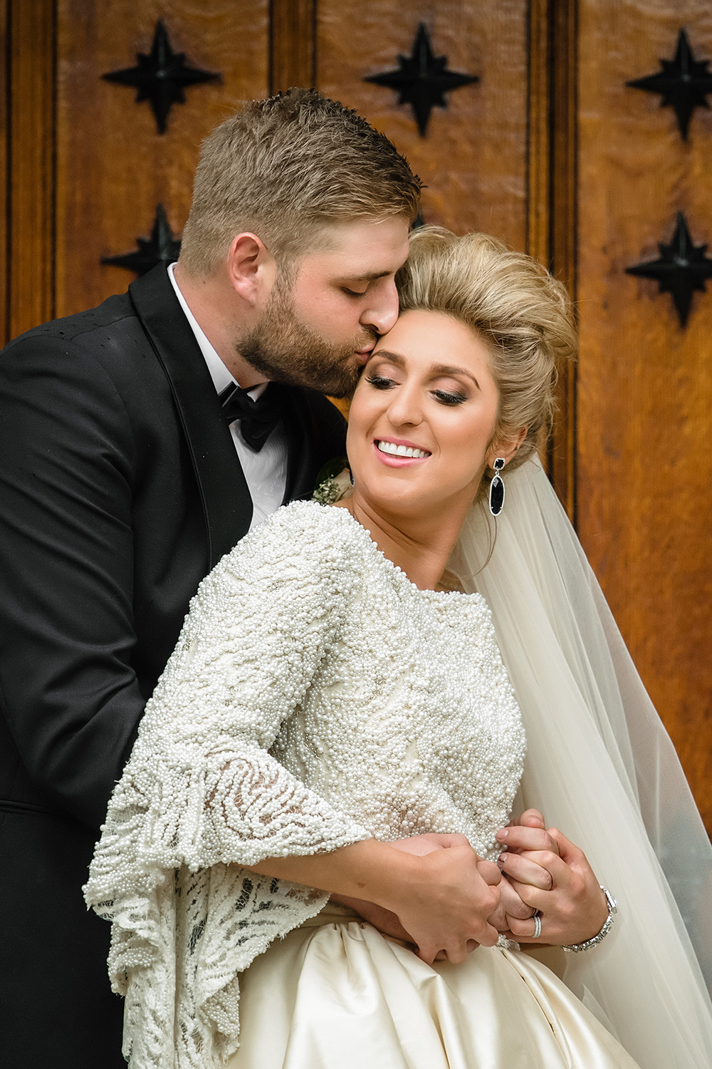 Bride takes charge for Isabella and Matthew's classic wedding | Easy ...