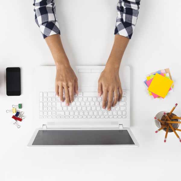 Photo editing and graphic design apps for non-designers | Easy Weddings