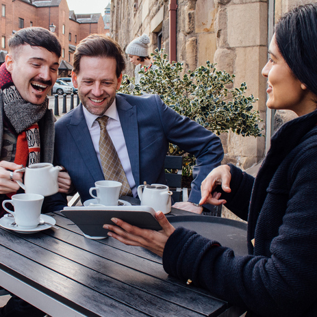 How to excel in a face to face meeting | Easy Weddings