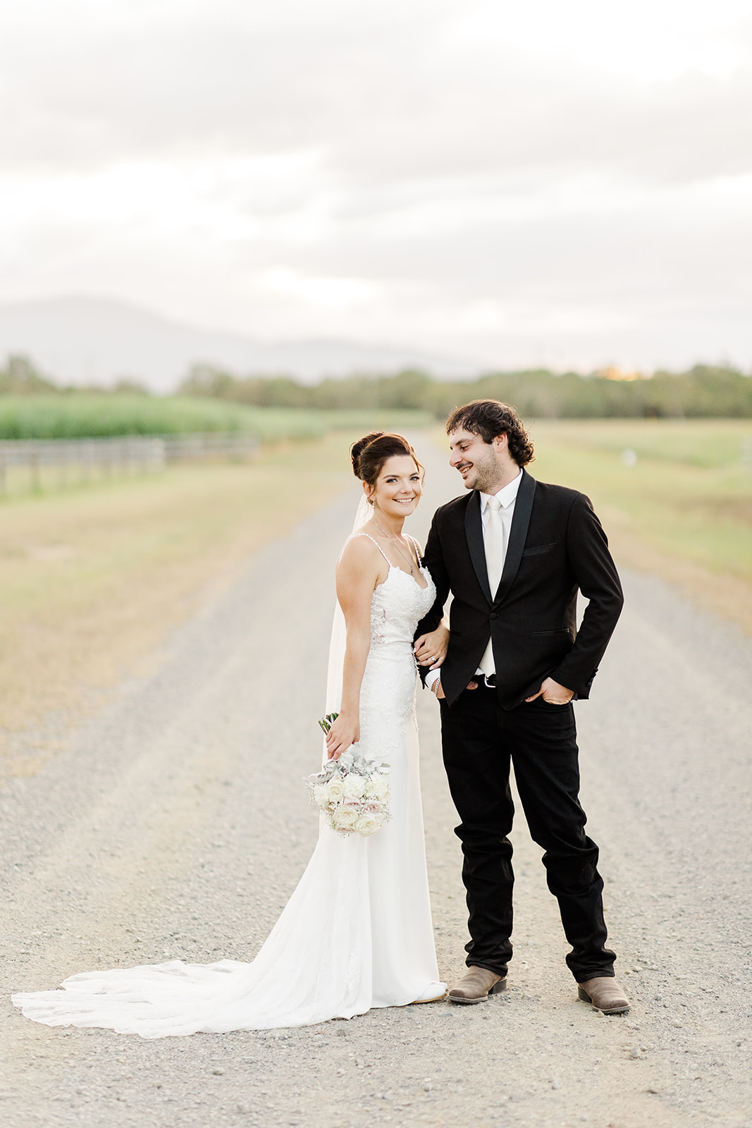 Country charm at Karlee and Mark's Note Park Grazing Co. wedding