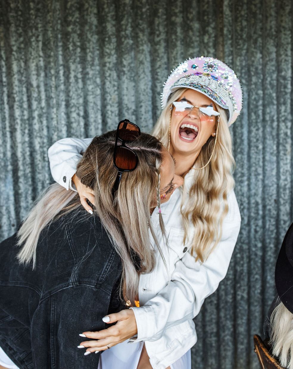 A cross-section cake with its own little secret | Easy Weddings