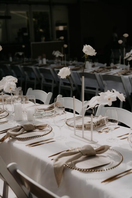 6 Tips for Planning a Dreamy Modern Minimalist Wedding