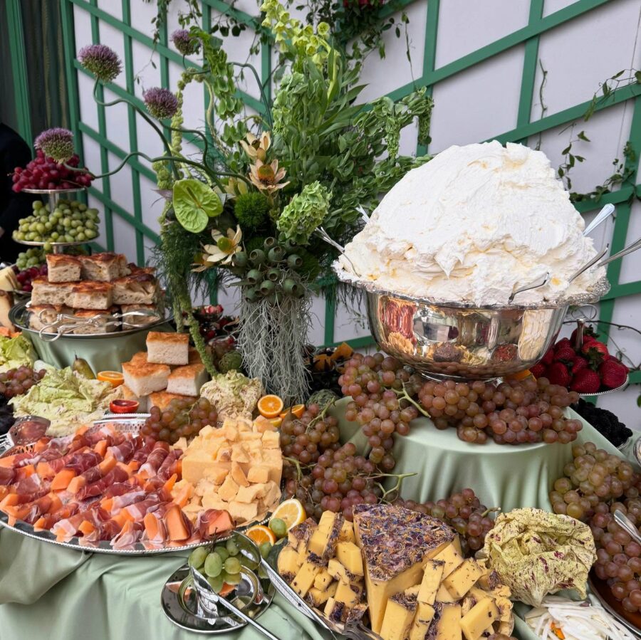 8 ways to style your grazing table at your wedding