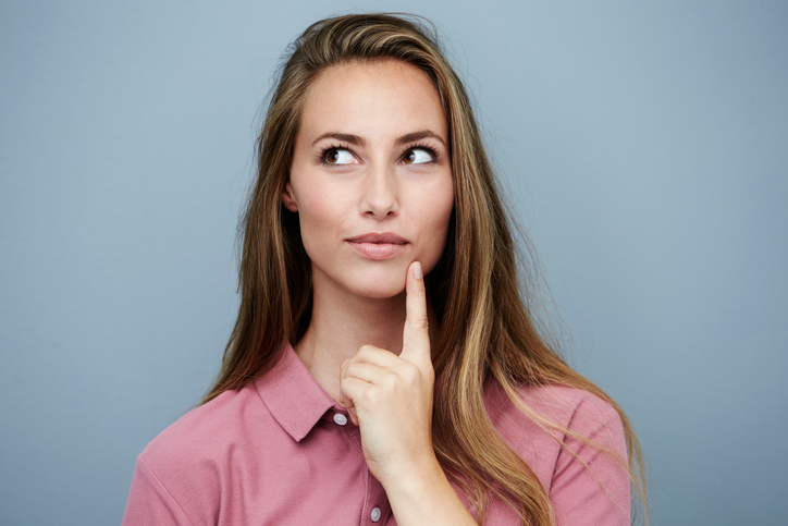 Mrs or Ms? The differences between titles | Easy Weddings UK